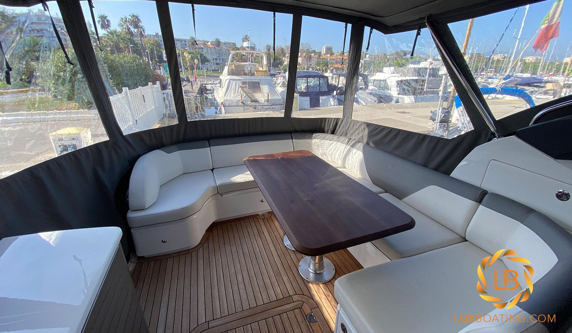 2019 PRINCESS V50 | LuxBoating